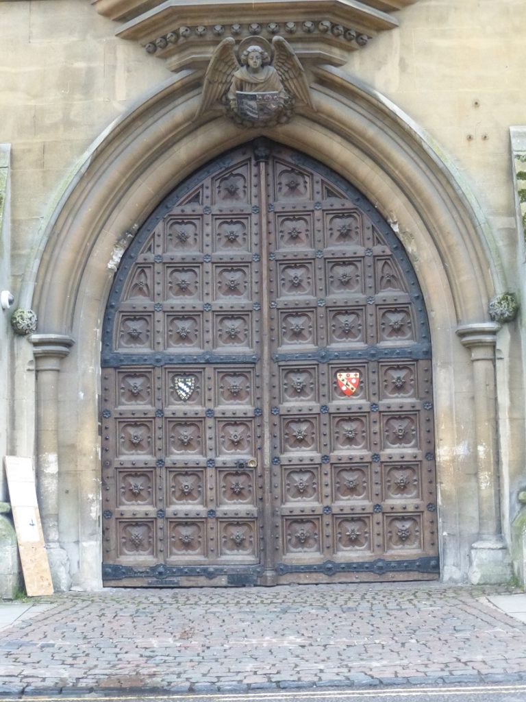 Photo_of_the_back_gate - Exeter College